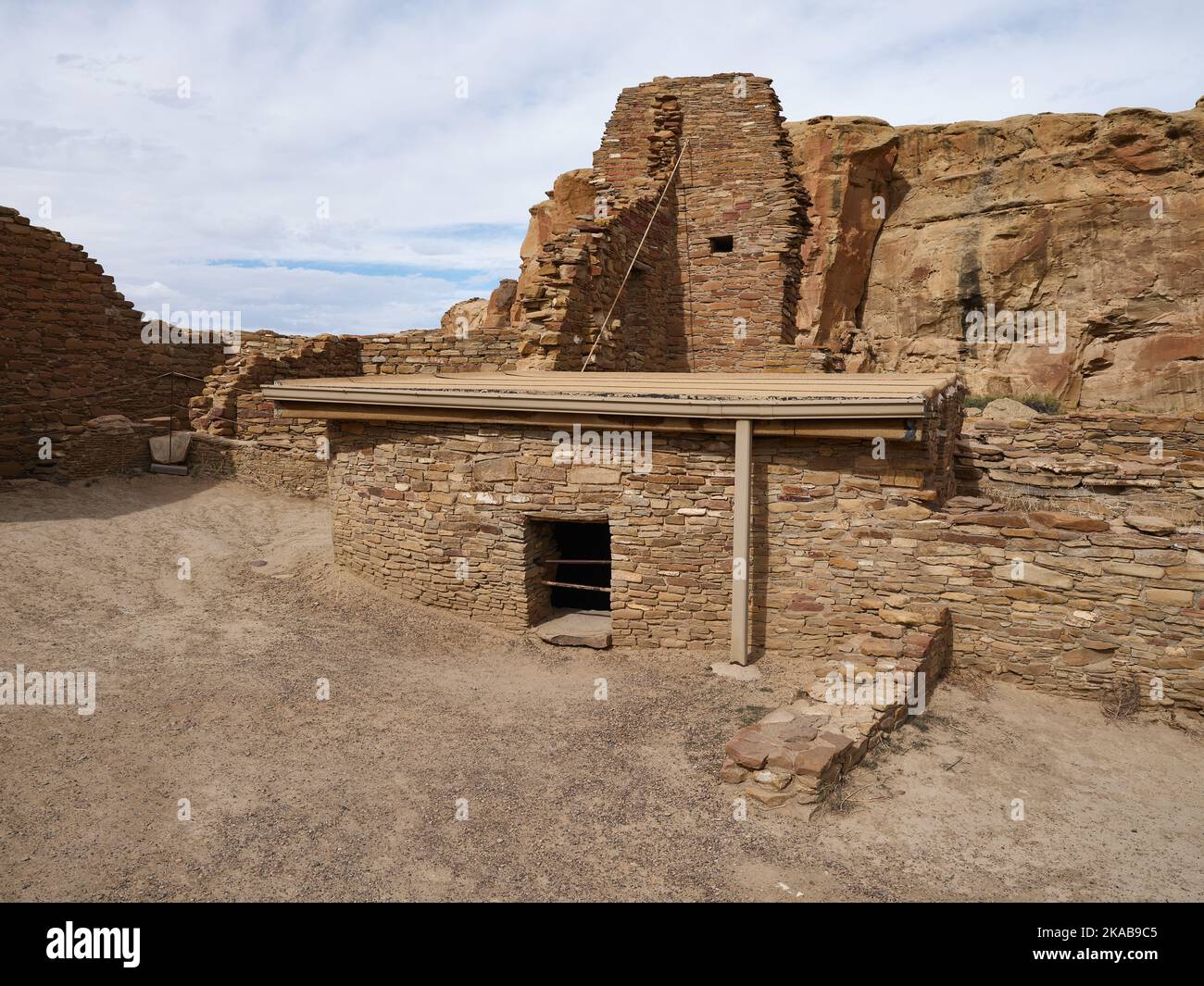 Native pueblo bonito hi-res stock photography and images - Alamy