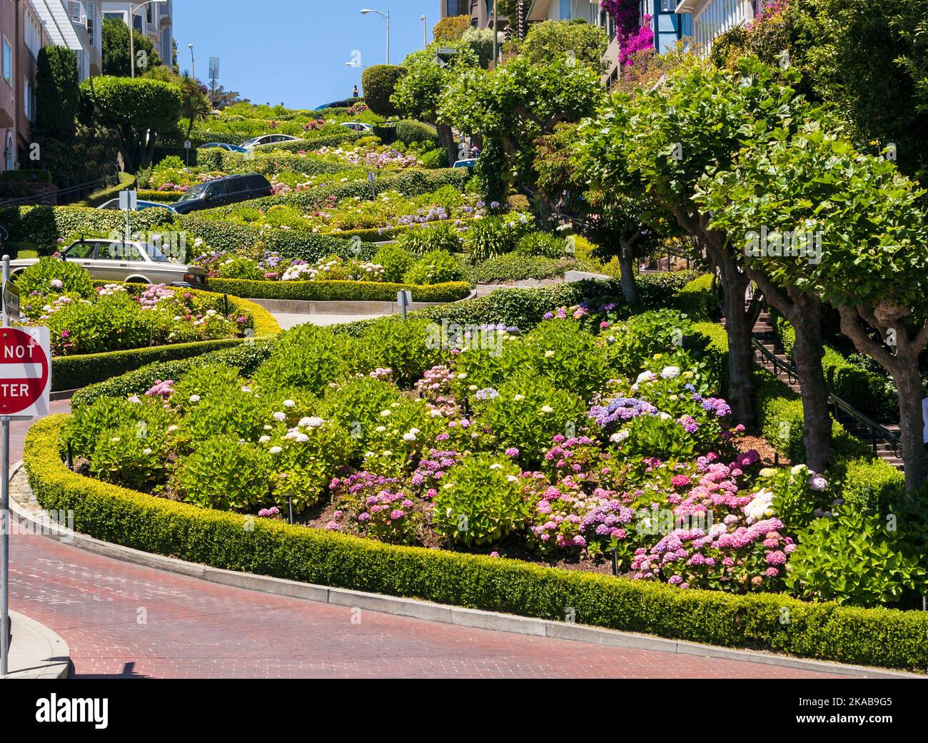 View of Lombard Street, the crookedest street in the world, San ...