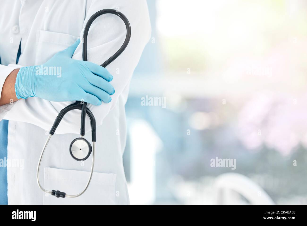 Doctor hand hi-res stock photography and images - Alamy
