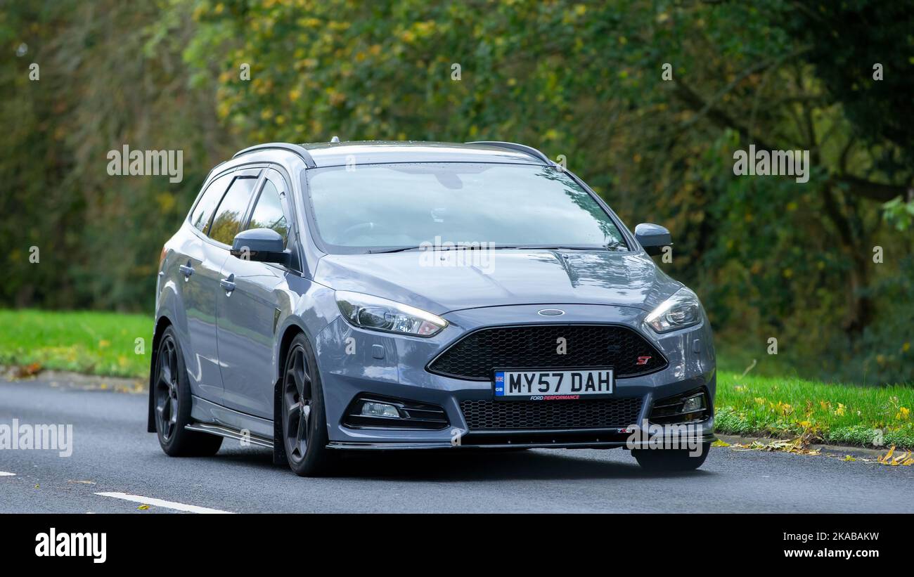 Grey vehicle hi-res stock photography and images - Alamy