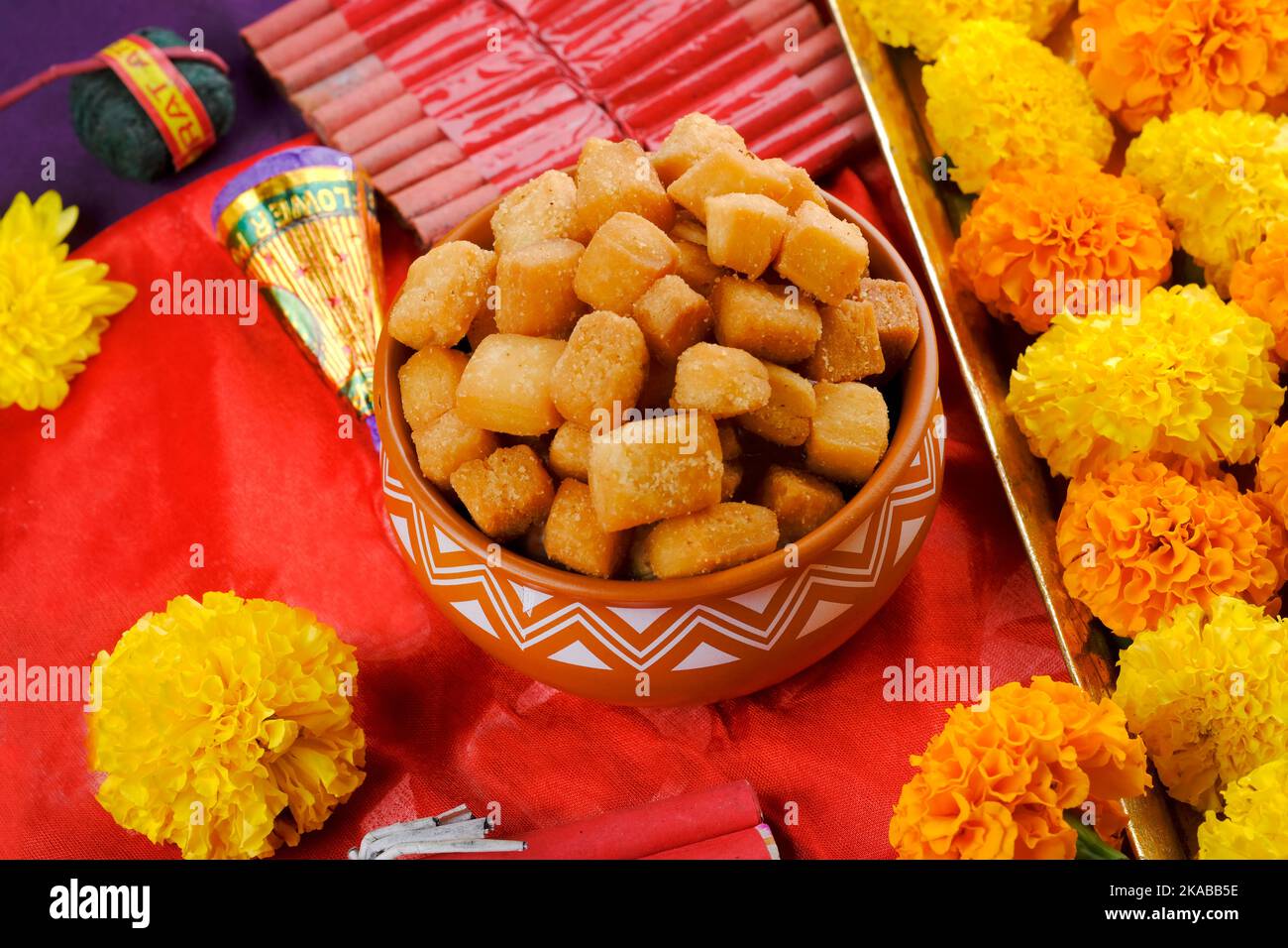 Shakkar pare / Shakkarpare / shankar pale is a sweet tea time snack ...