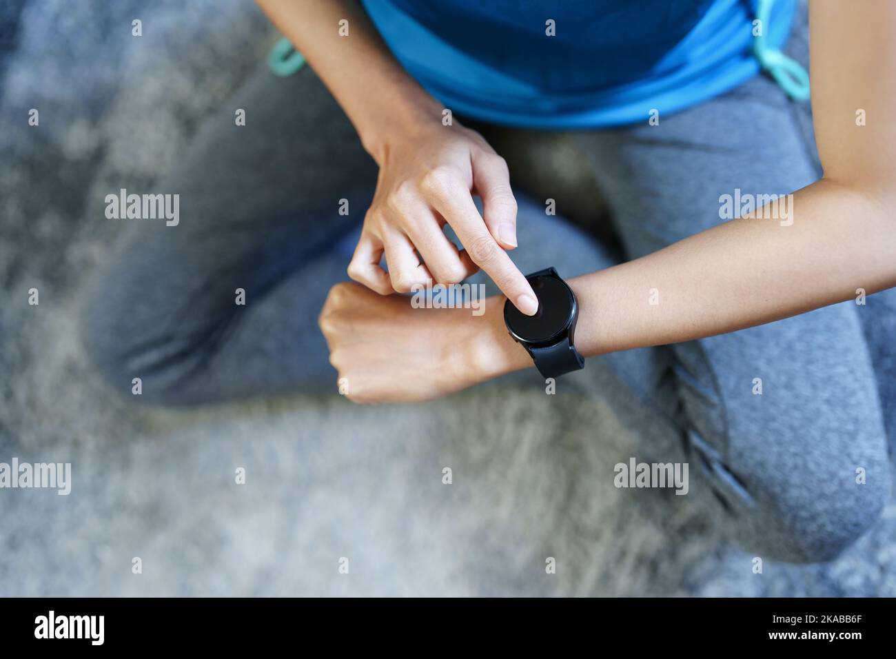 Woman exercise wrist watch hi-res stock photography and images - Alamy
