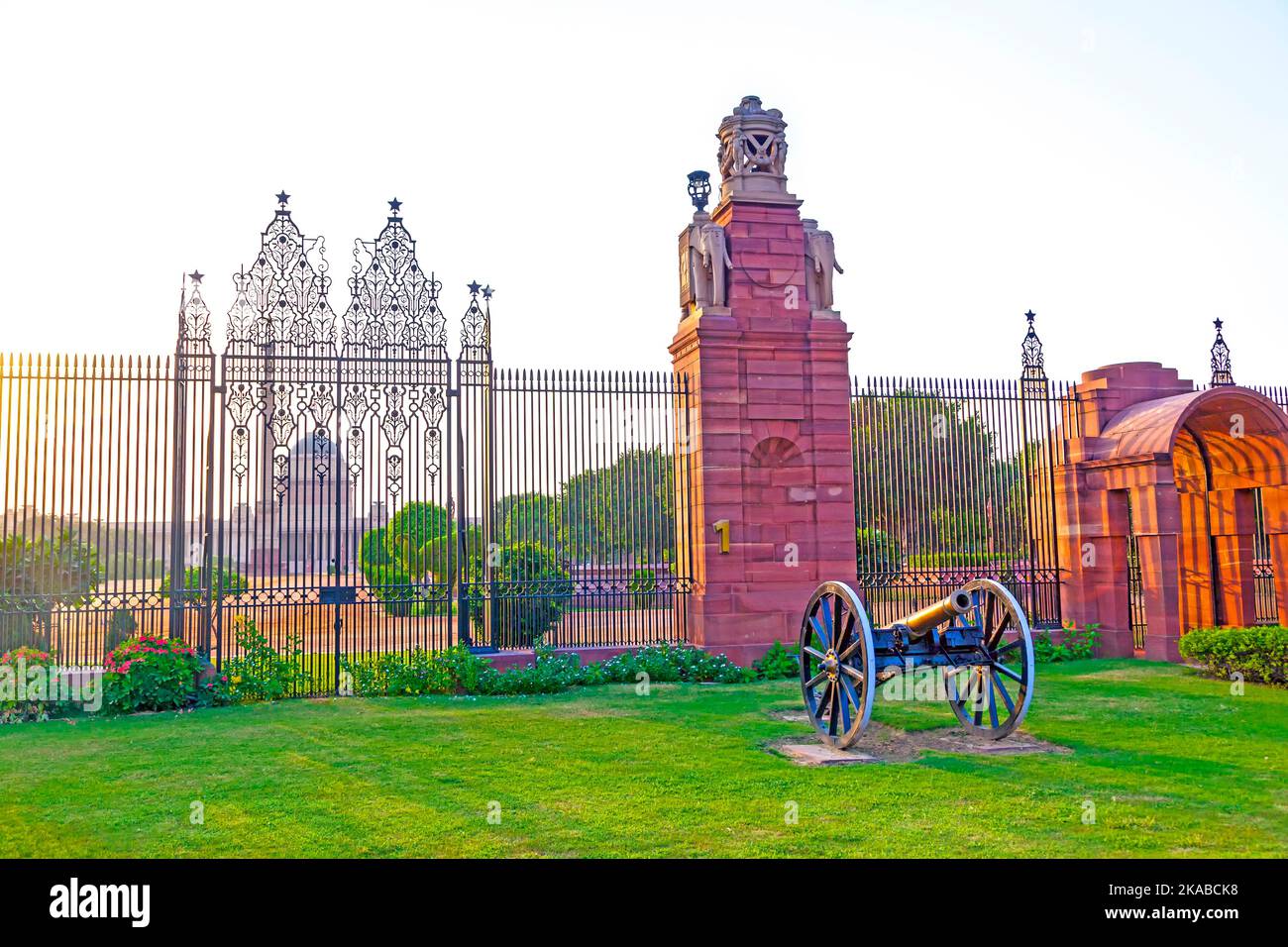 Gates with canon at entrance to House of Parliament, Delhi, India Stock ...