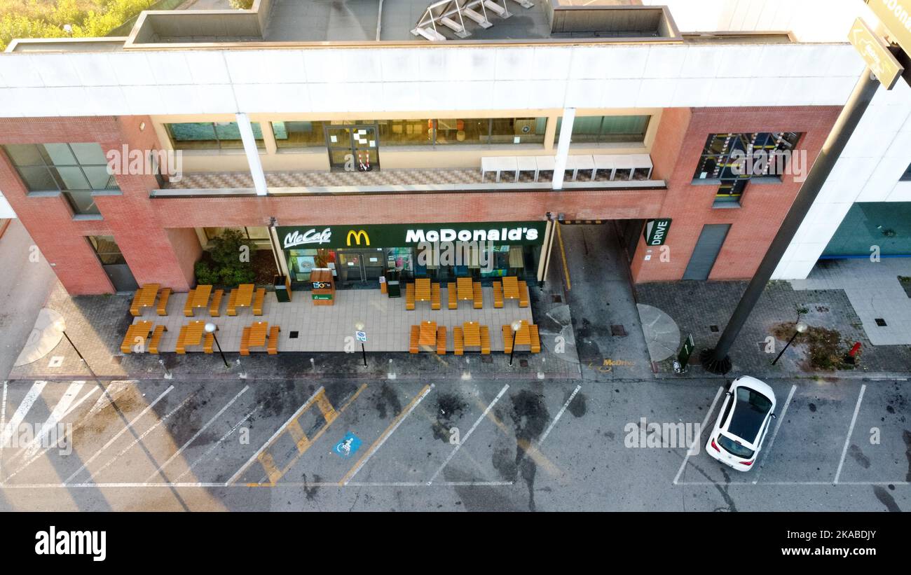 aerial view of a burger king restaurant tall roadside tall signage ...