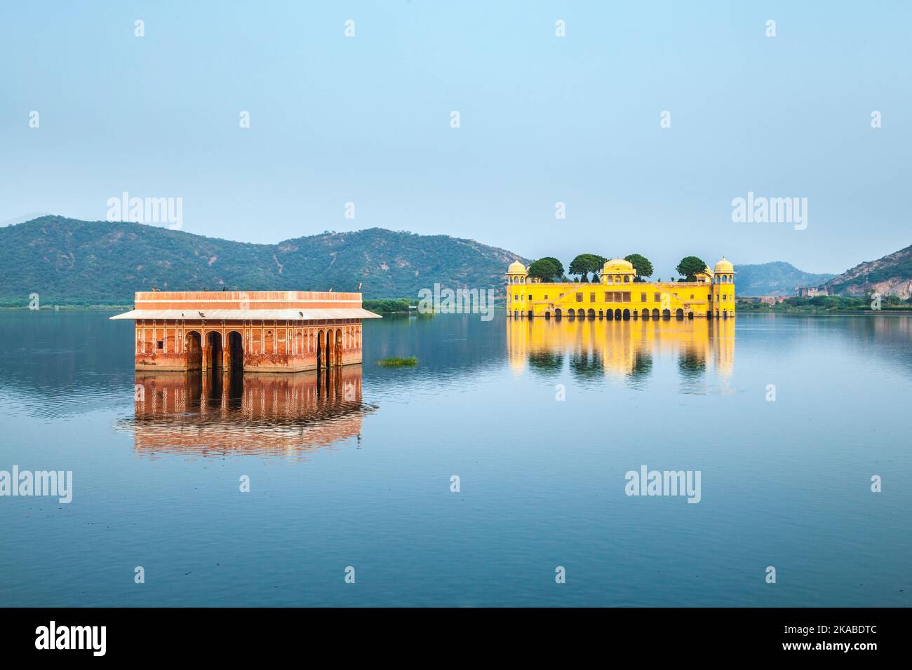 Water Palace (Jal Mahal) in Man Sagar Lake. Jaipur, Rajasthan, India ...