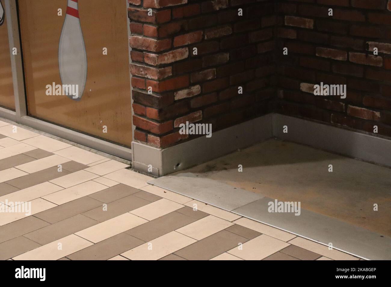 Houston, United States. 2 November, 2022. Fans pay their respects to ...