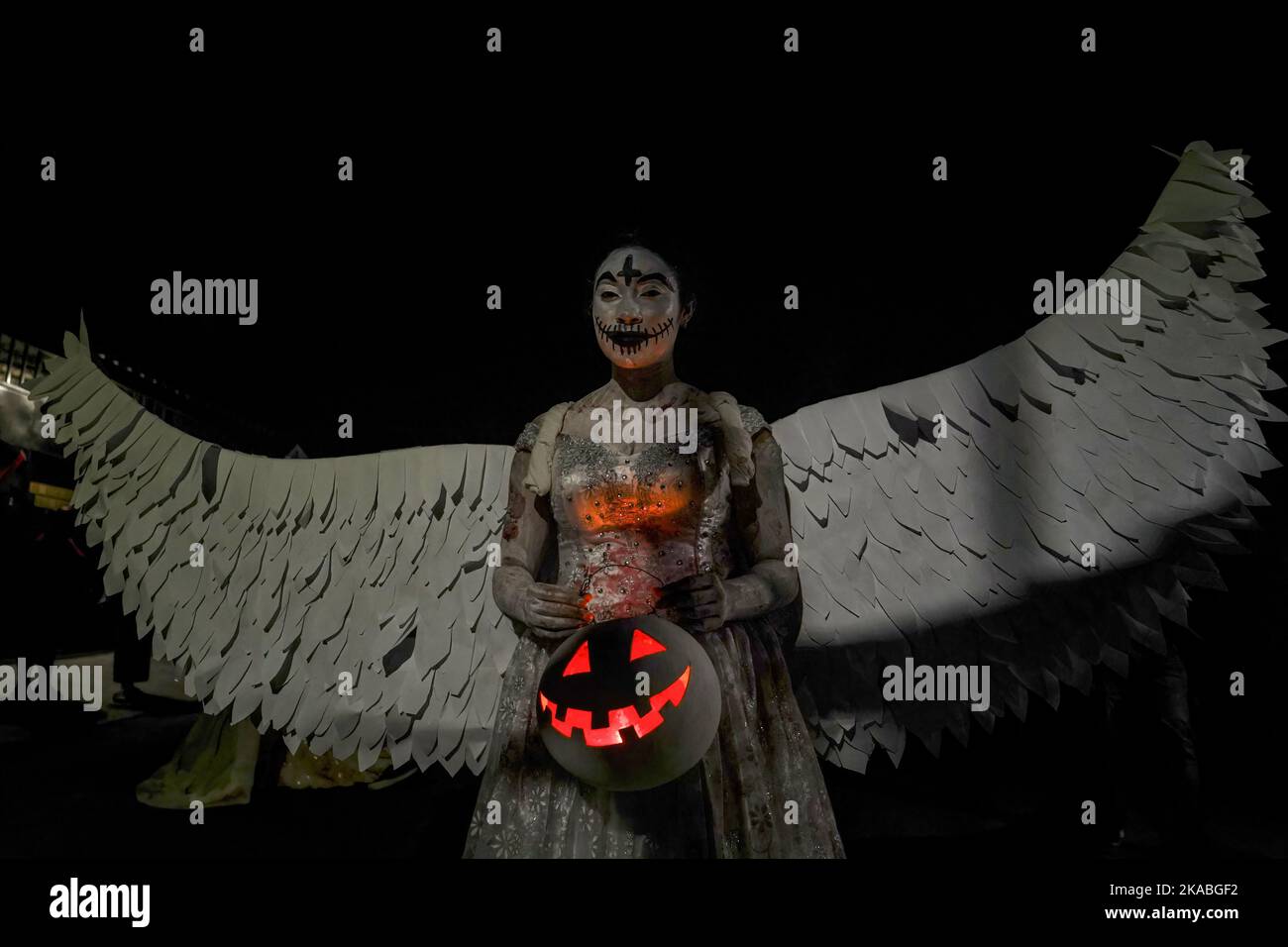 Tonacatepeque, El Salvador. 01st Nov, 2022. A reveler dressed up ...