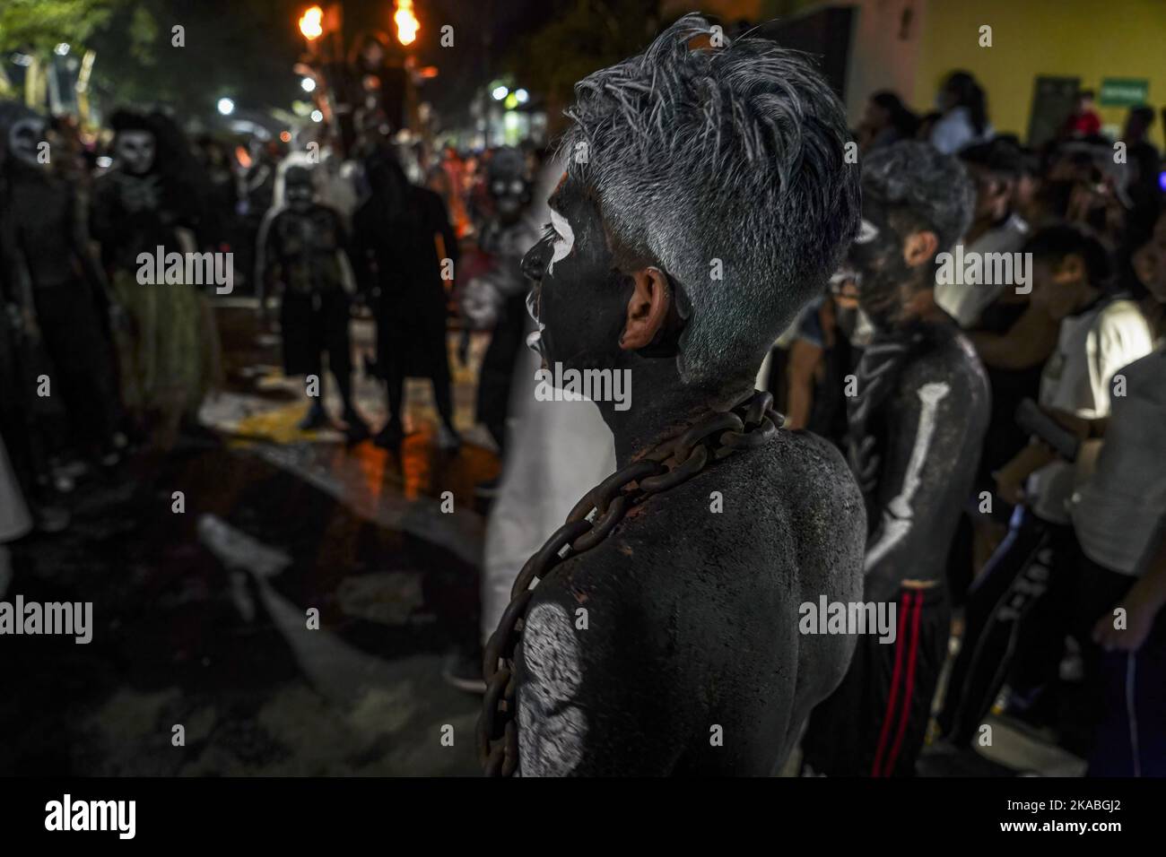 Tonacatepeque, El Salvador. 01st Nov, 2022. Revelers dressed up ...