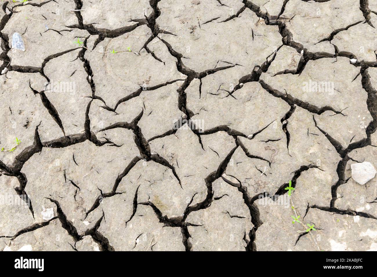 dried earth at the river Missisippi in Baton Rouge Stock Photo - Alamy