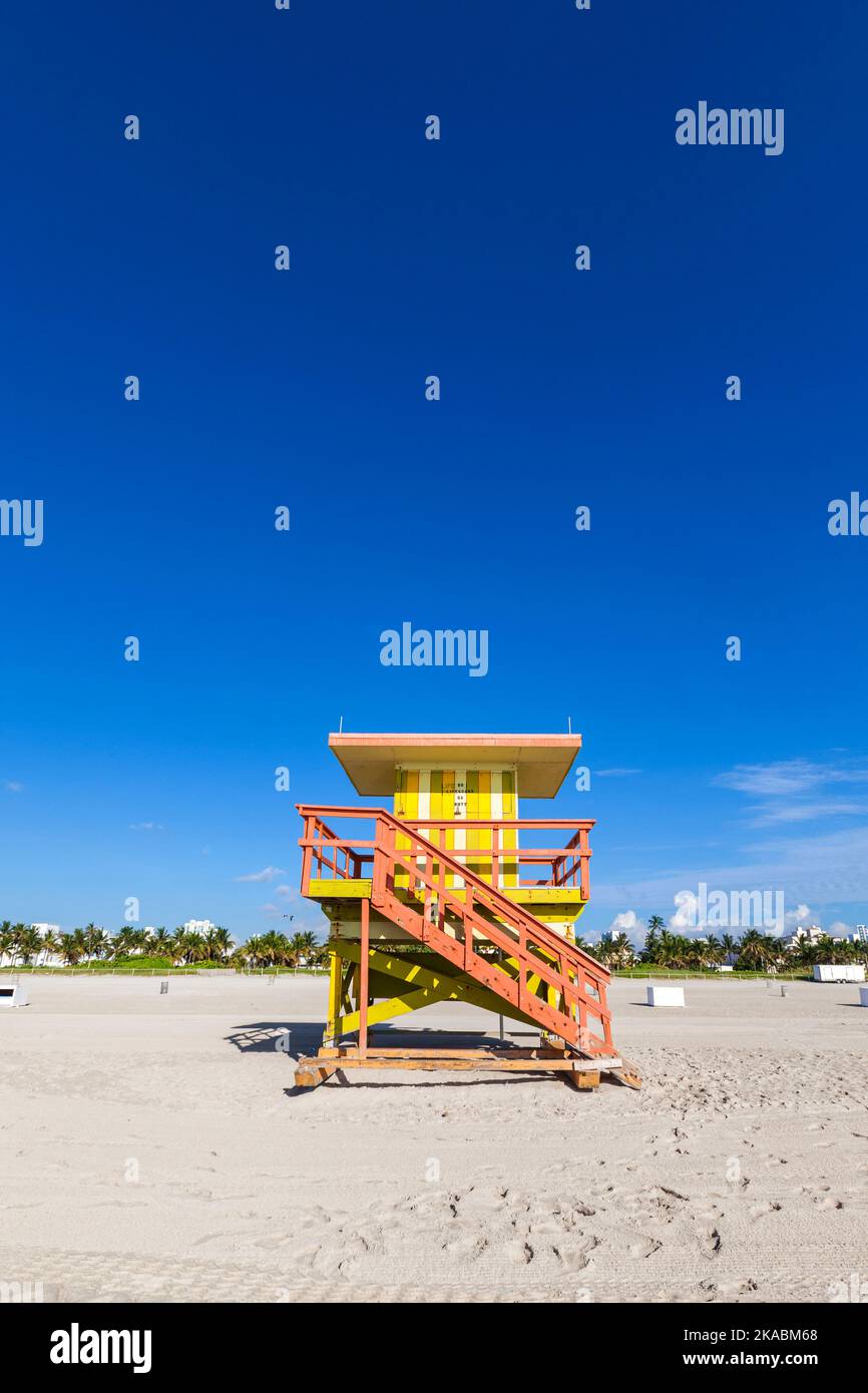 Lifeguard cabin on empty beach, Miami Beach, Florida, USA, safety ...