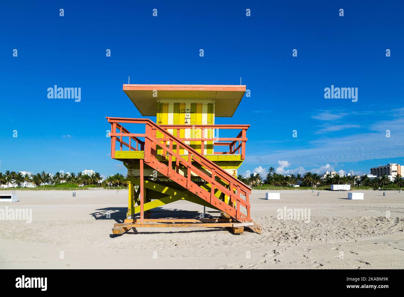 Lifeguard cabin on empty beach, Miami Beach, Florida, USA, safety ...
