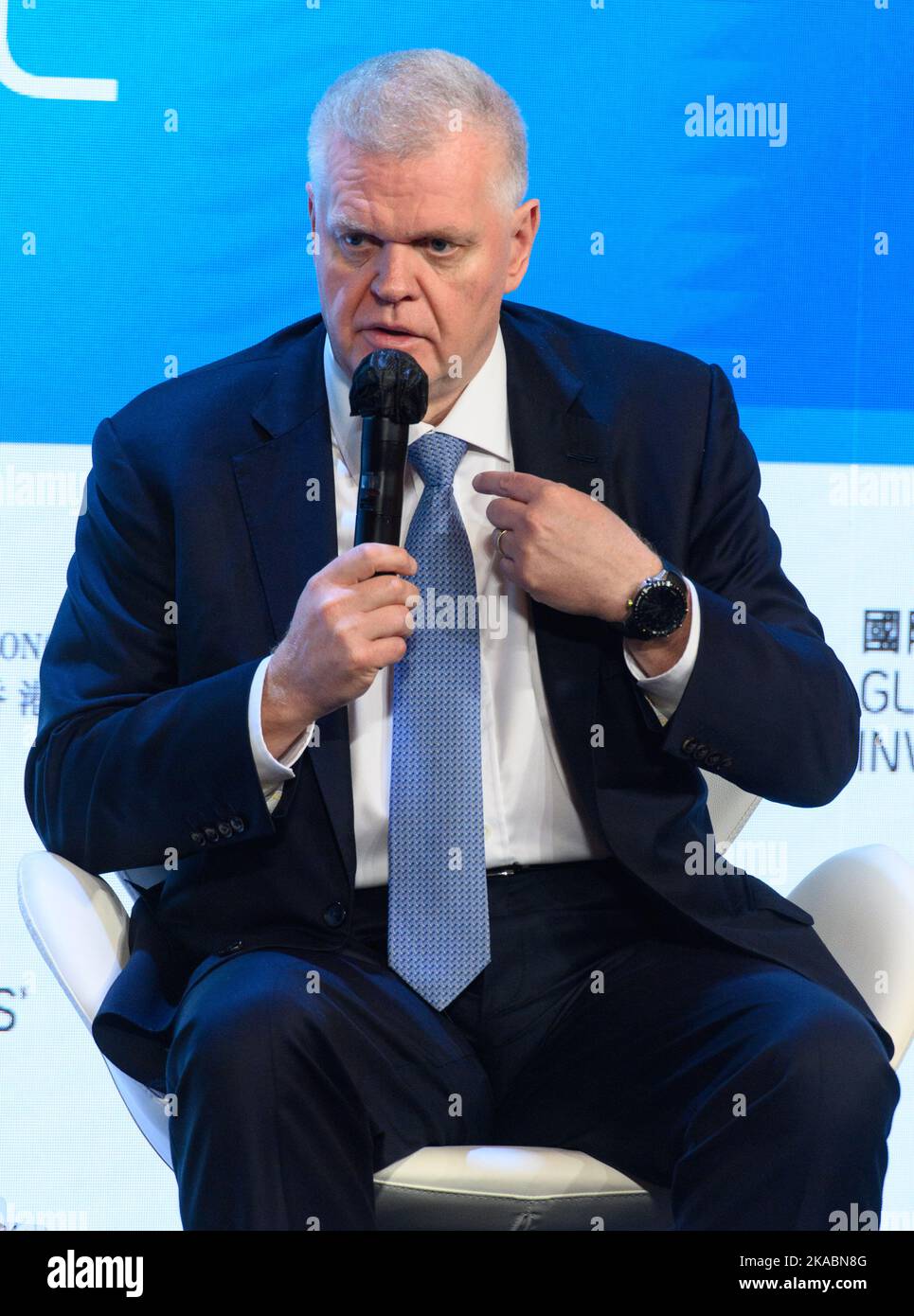 Group ce hsbc hi-res stock photography and images - Alamy