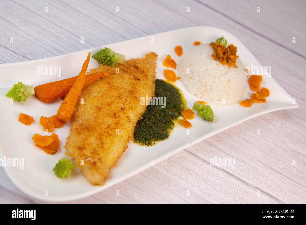 Recipe for Hake fillet breaded with panko, rice, carrot chips and ...