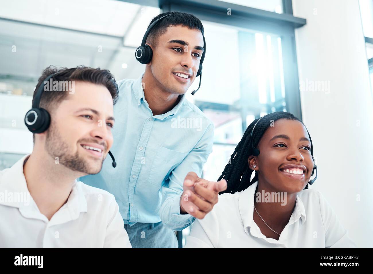 Manager pointing at computer hi-res stock photography and images - Alamy