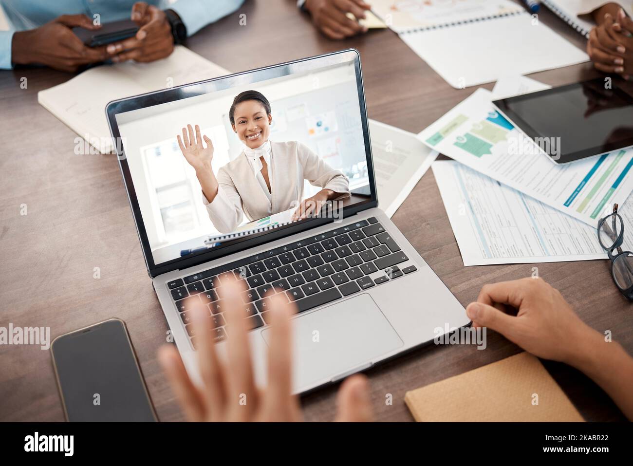 Women in remote meeting hi-res stock photography and images - Alamy