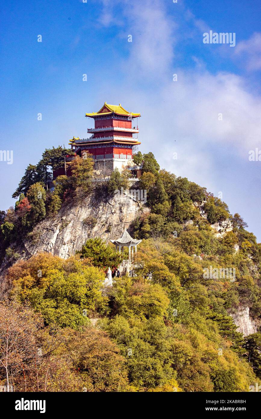 Colorful late autumn views in Zhongnan Mountain, Qinling, Xi'an City ...