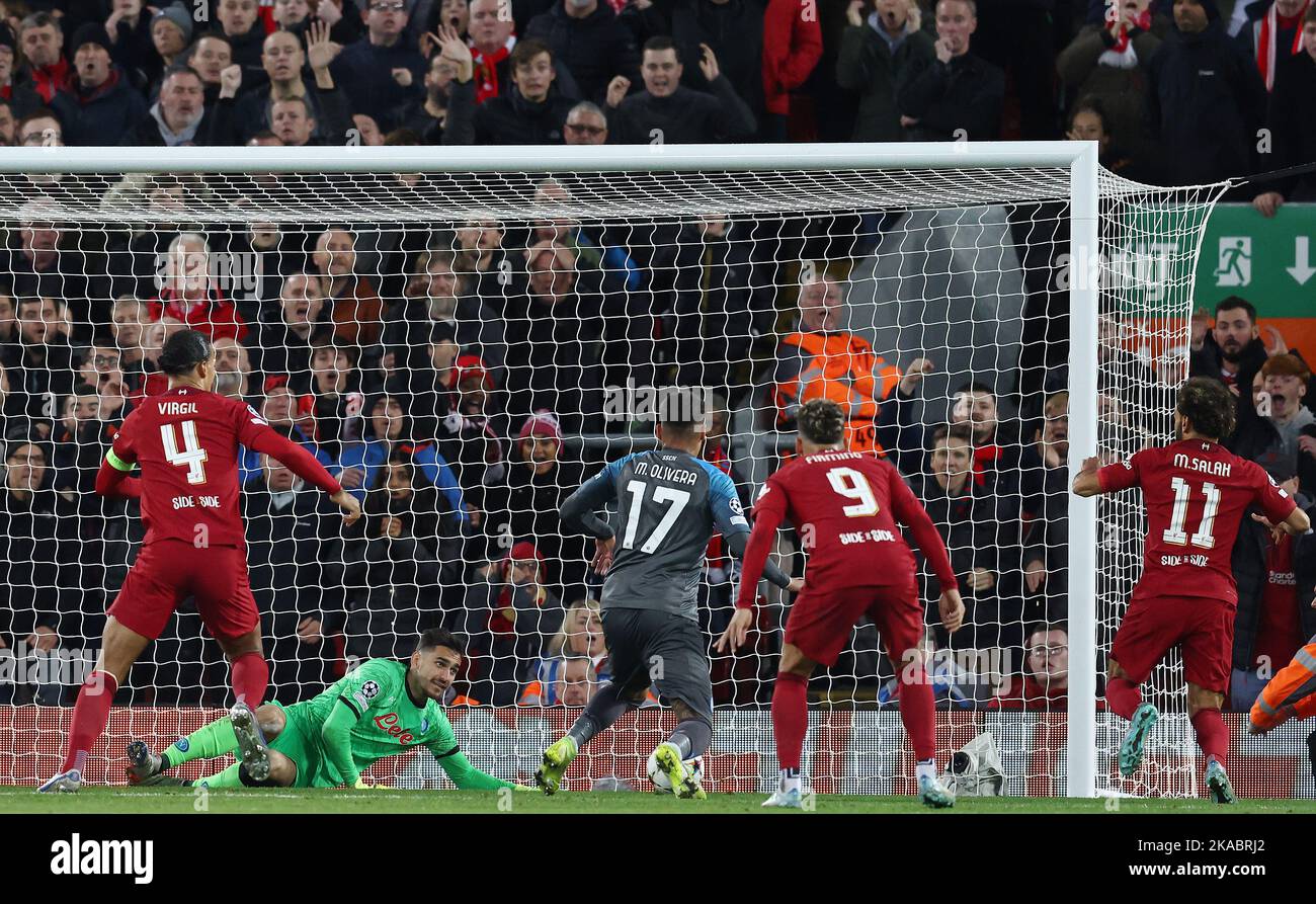 Liverpool, England, 1st November 2022. Mohamed Salah of Liverpool (R ...