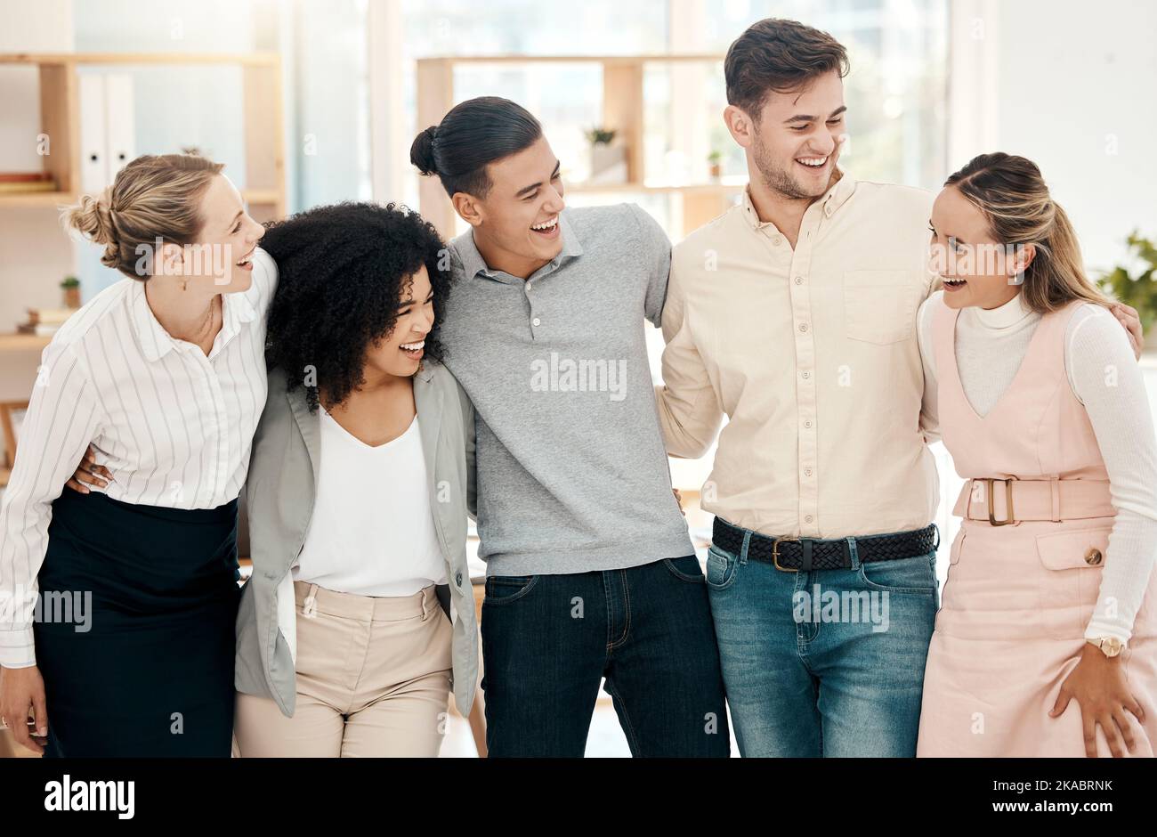 Happy office teamwork hi-res stock photography and images - Alamy