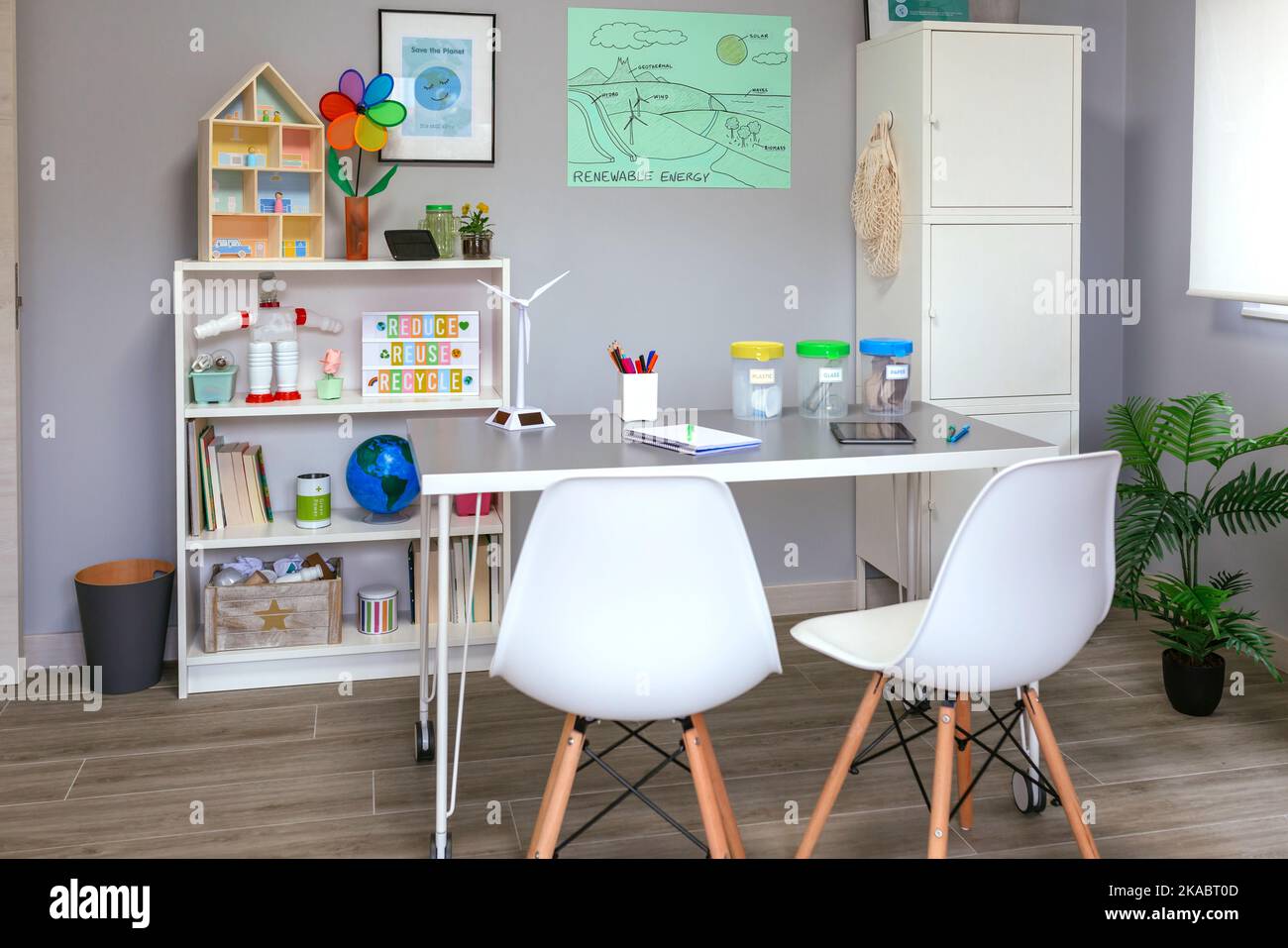 Empty environmental classroom ready for ecology class lesson Stock ...