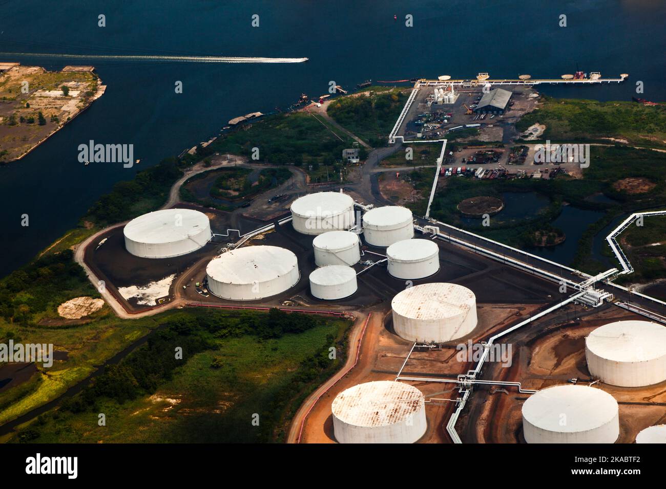 Oil farm with river in Newark, New York Stock Photo - Alamy