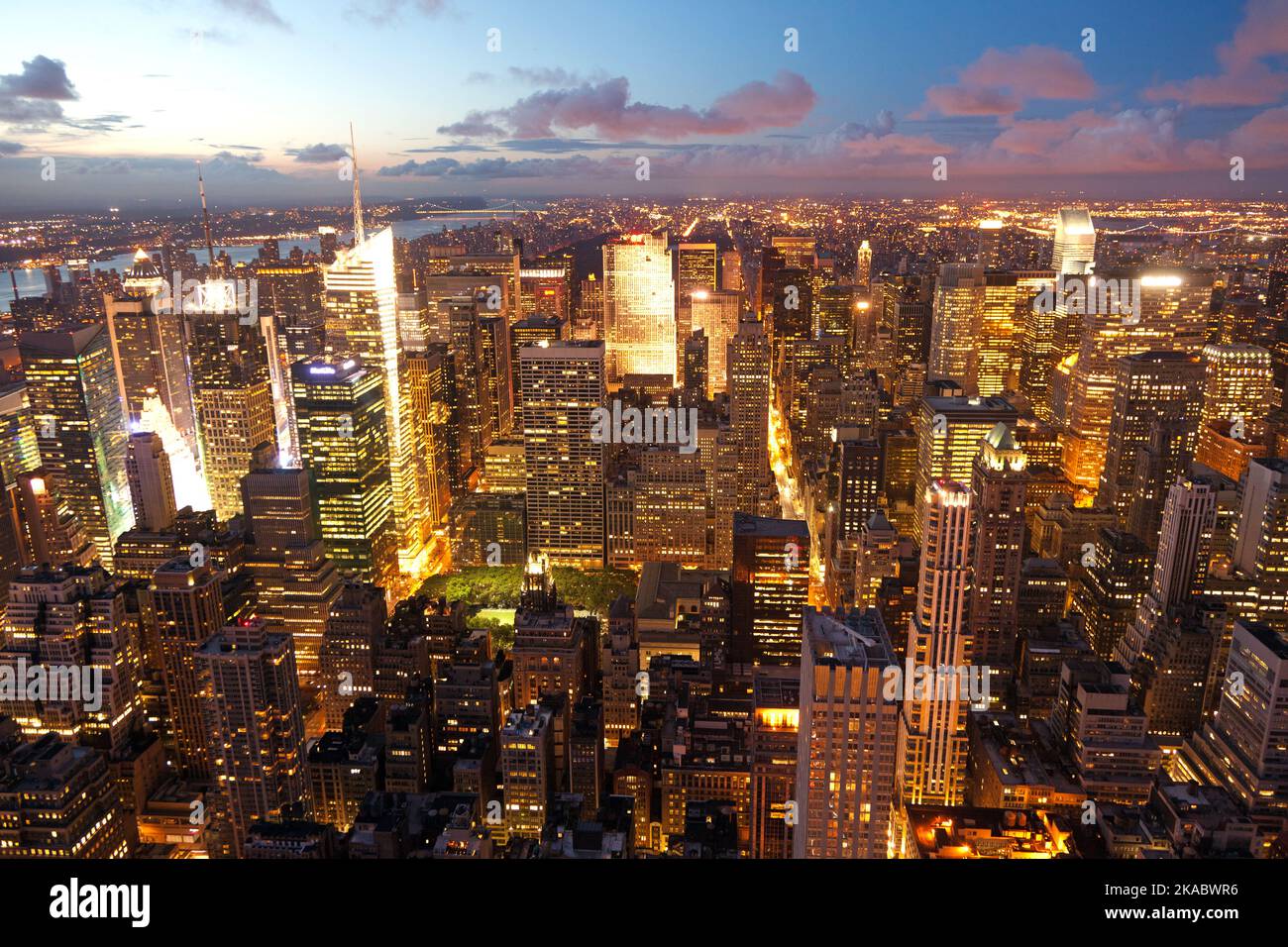 New York in the late evening from Empire State Building Stock Photo - Alamy