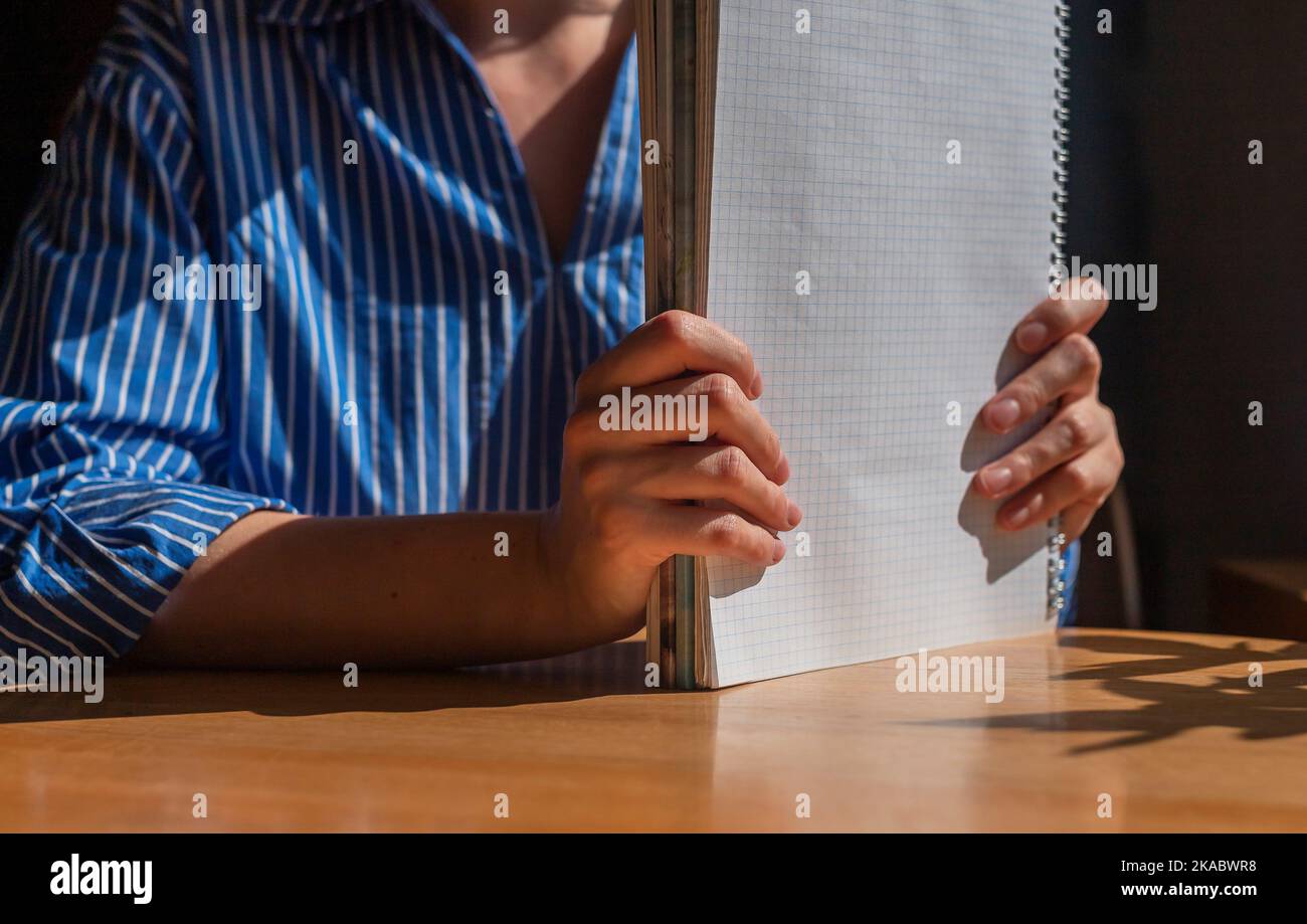 Desk woman stack papers hi-res stock photography and images - Alamy