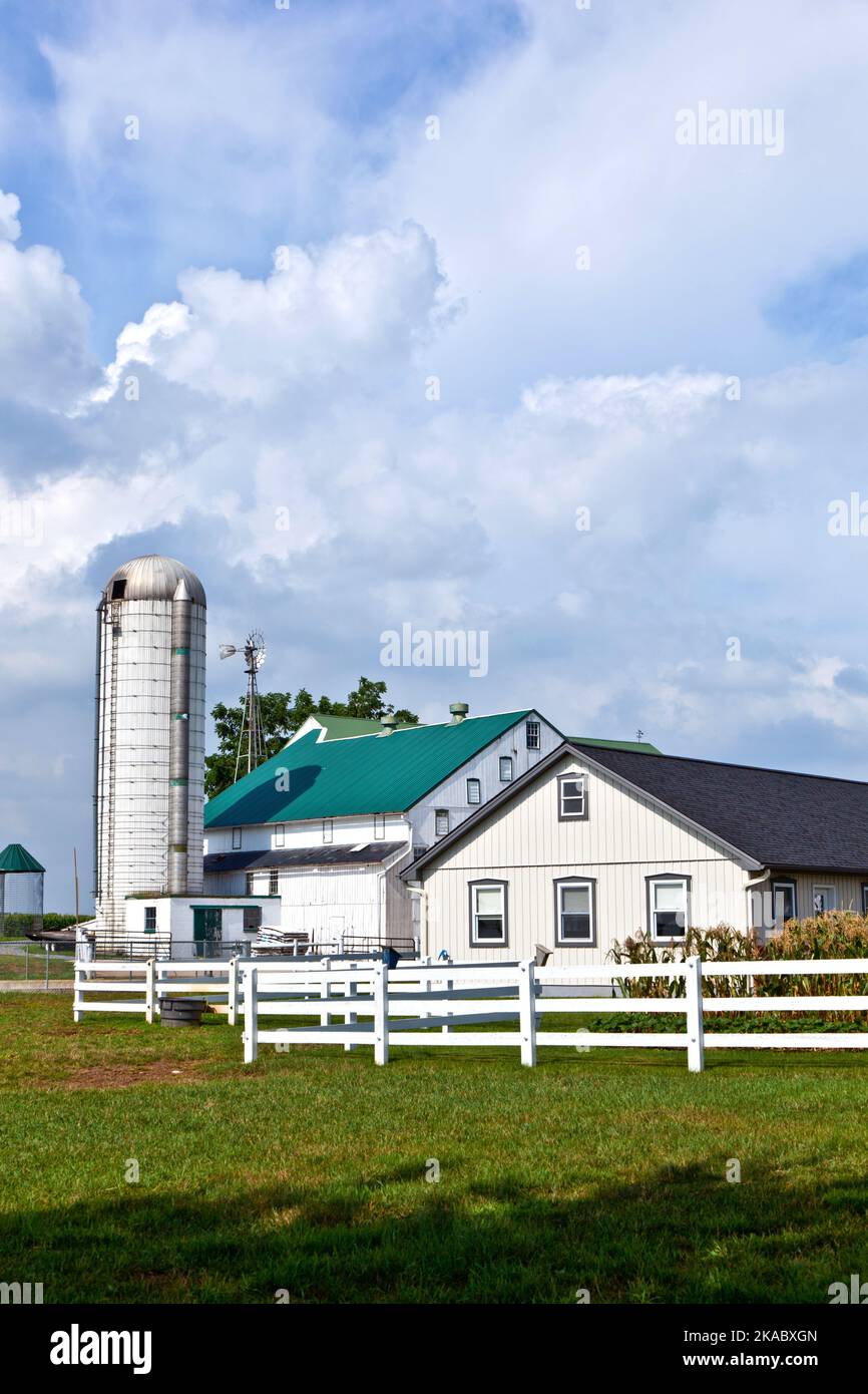 farm house with field and silo in beautiful landscape Stock Photo - Alamy