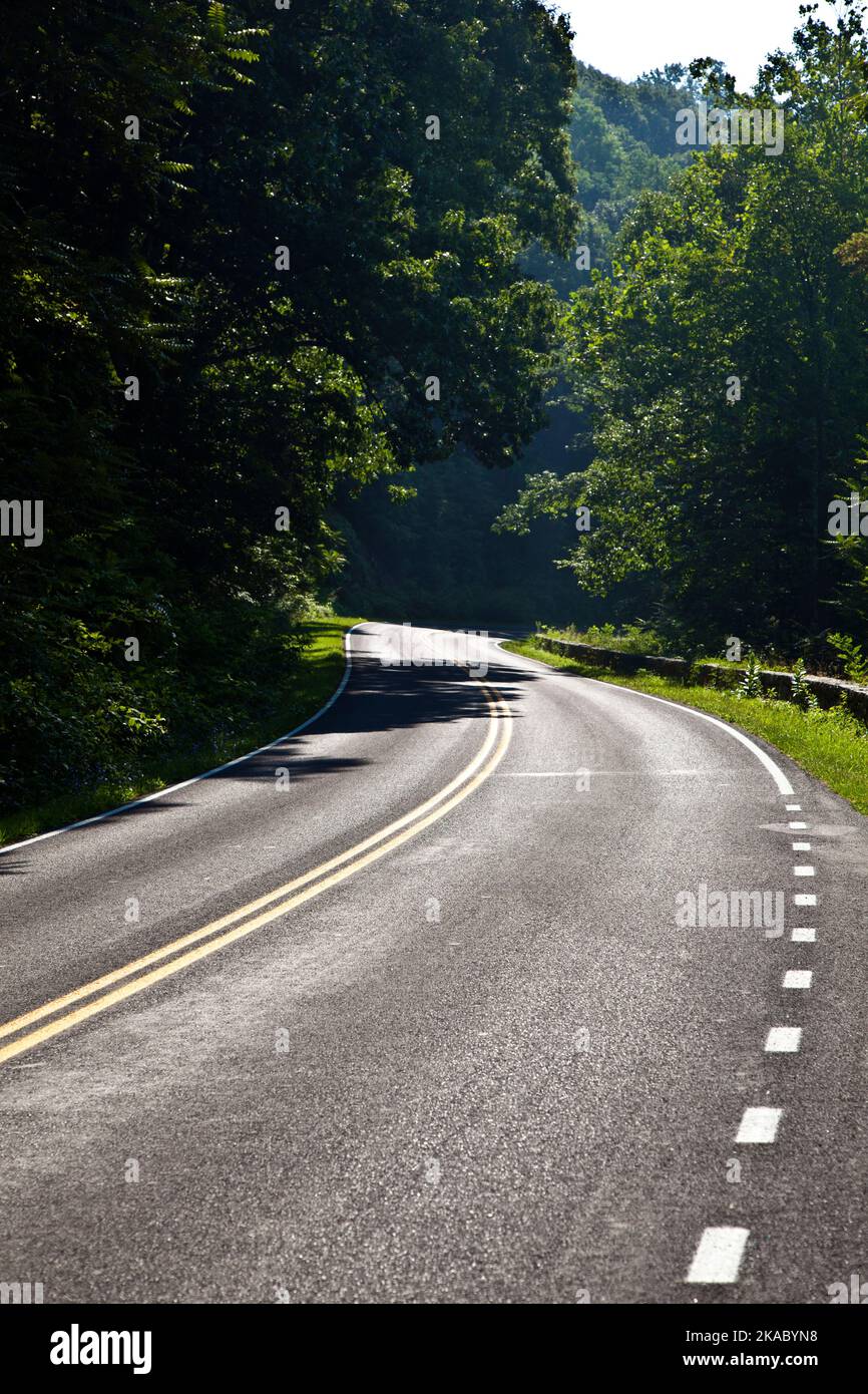Beautiful scenic country road curves through Shenandoah National Park ...