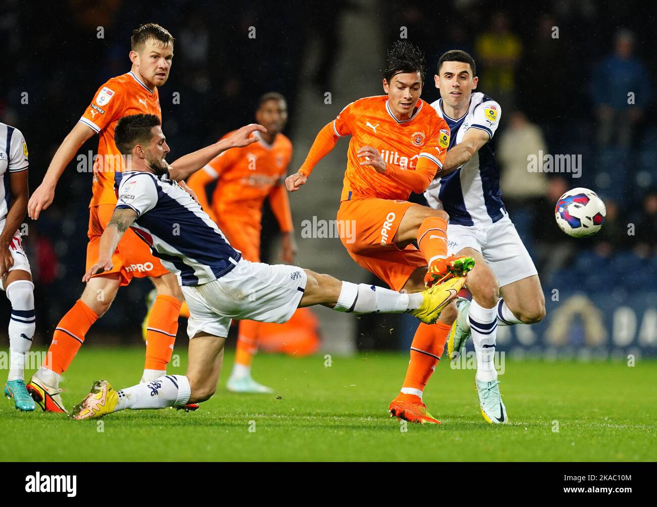 Blackpool's Kenny Dougall during the Sky Bet Championship match at The ...