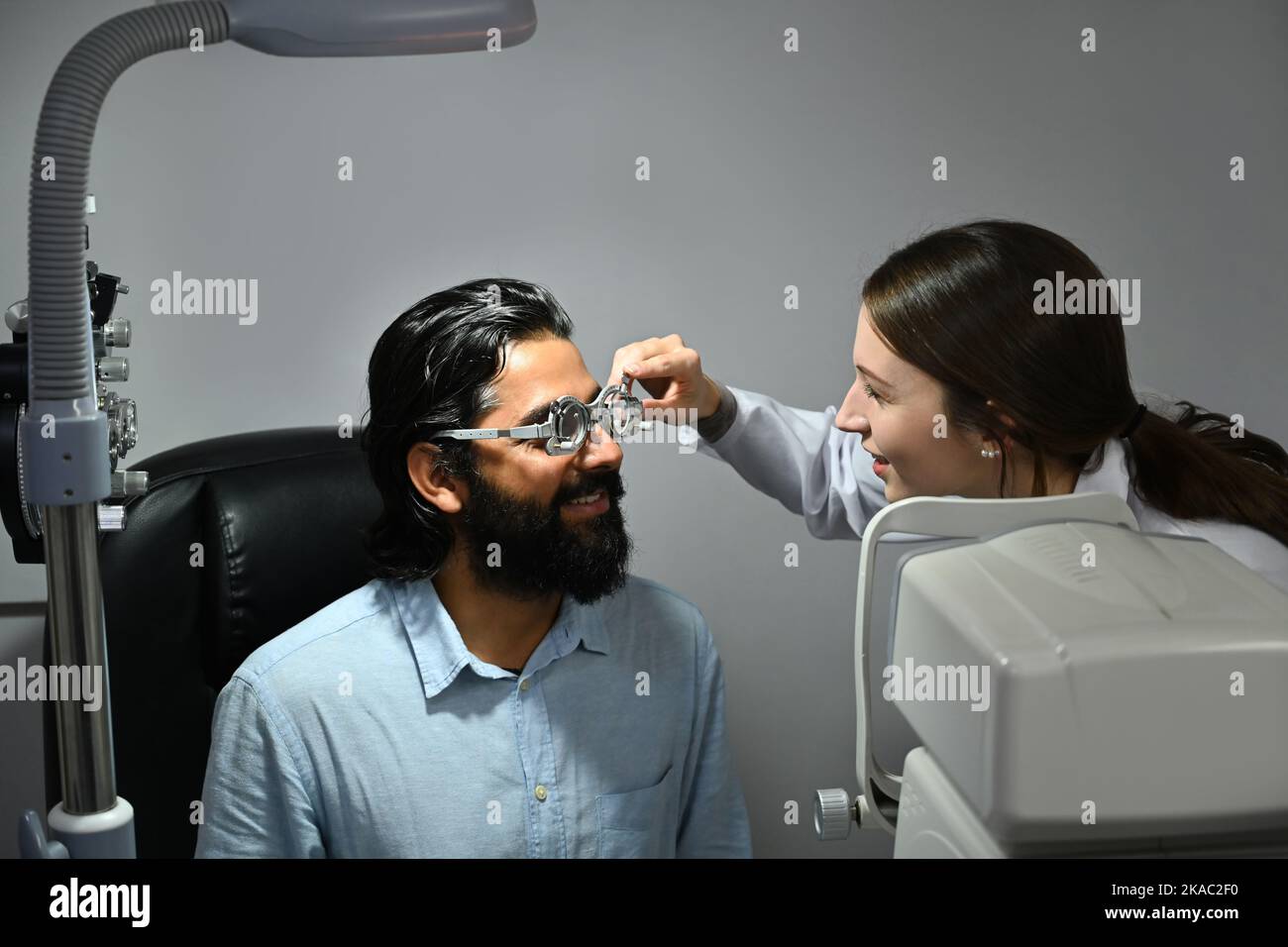 Indian eye check hi-res stock photography and images - Alamy