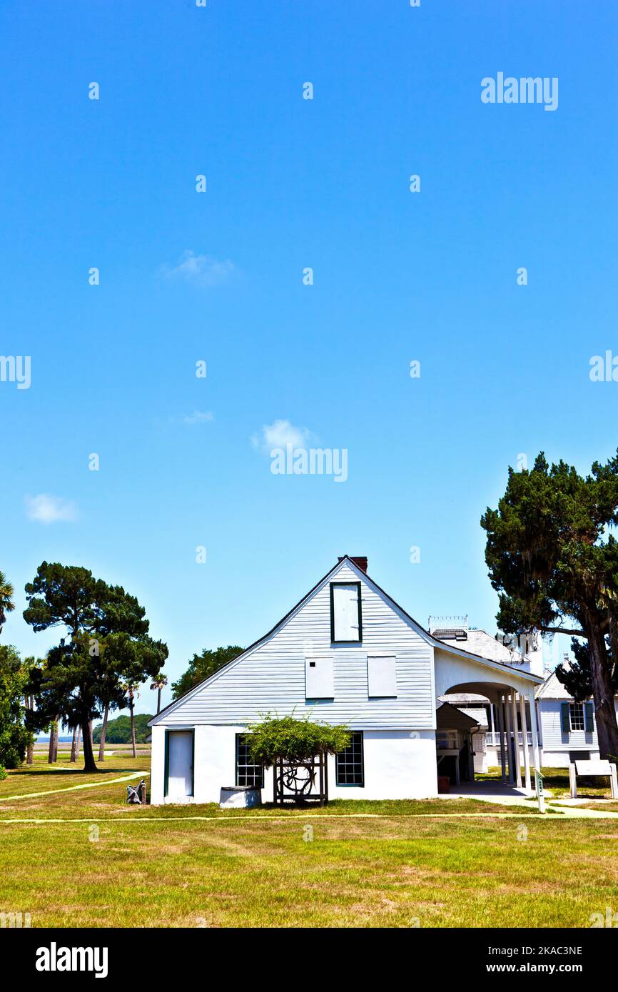 old typical historic farmhouse in south Carolinafarmhouse Stock Photo ...
