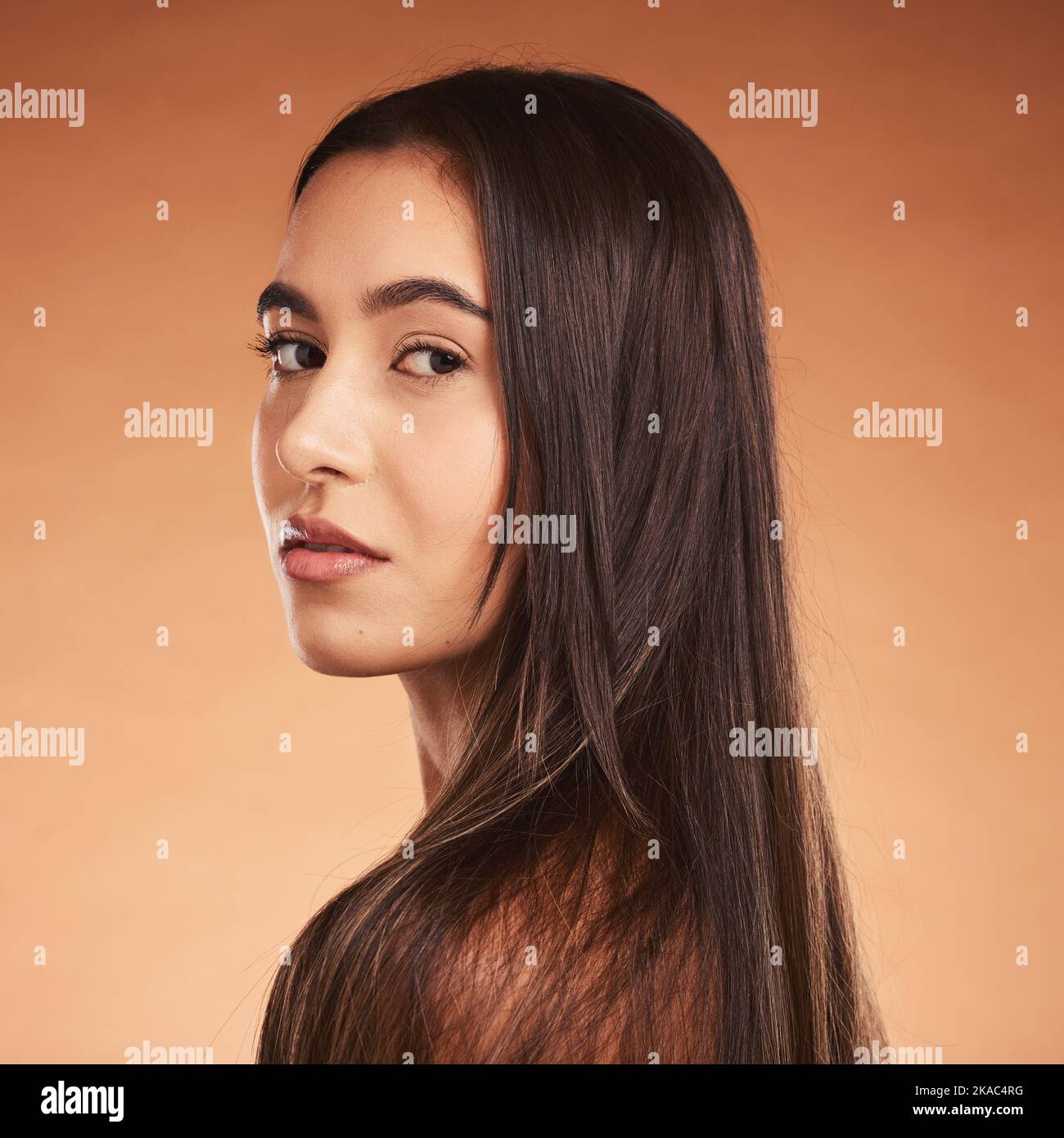 Beautiful model woman face portrait hi-res stock photography and images ...