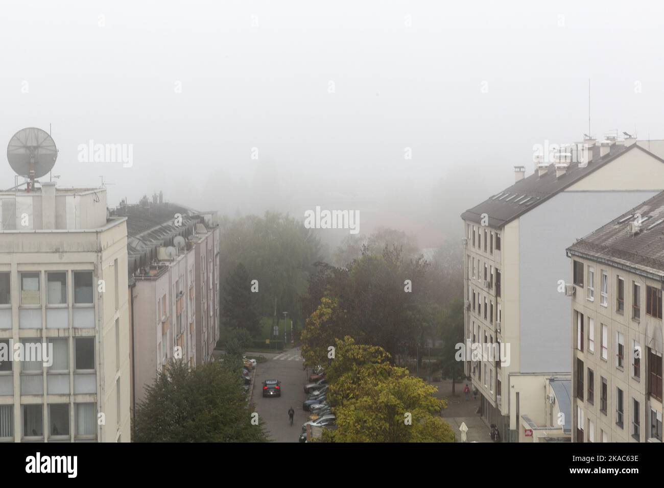 Misty climate hi-res stock photography and images - Alamy
