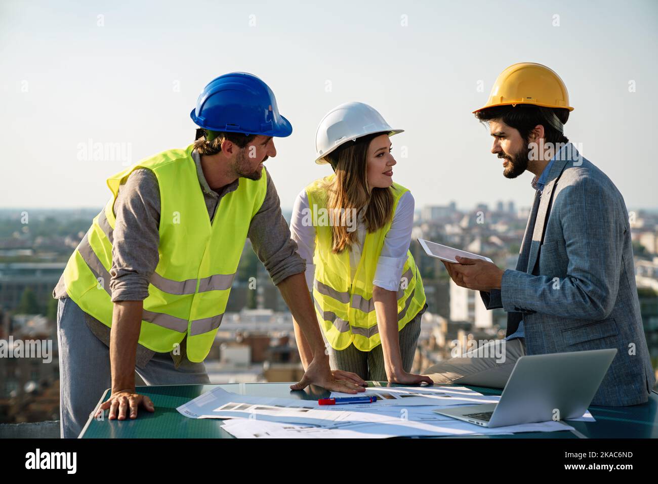 Group of people construction project hi-res stock photography and ...