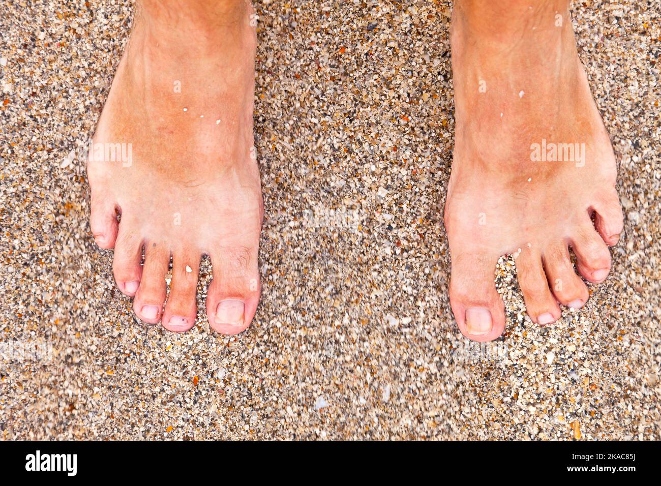 feet of man at the beach with water Stock Photo - Alamy