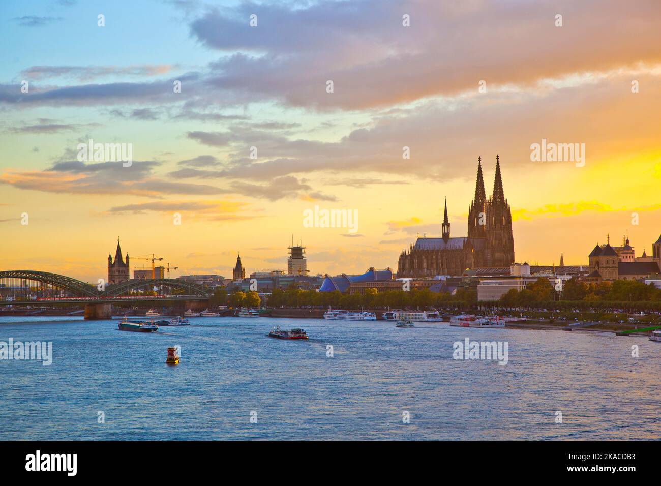 Deutz rhine riverbank hi-res stock photography and images - Alamy