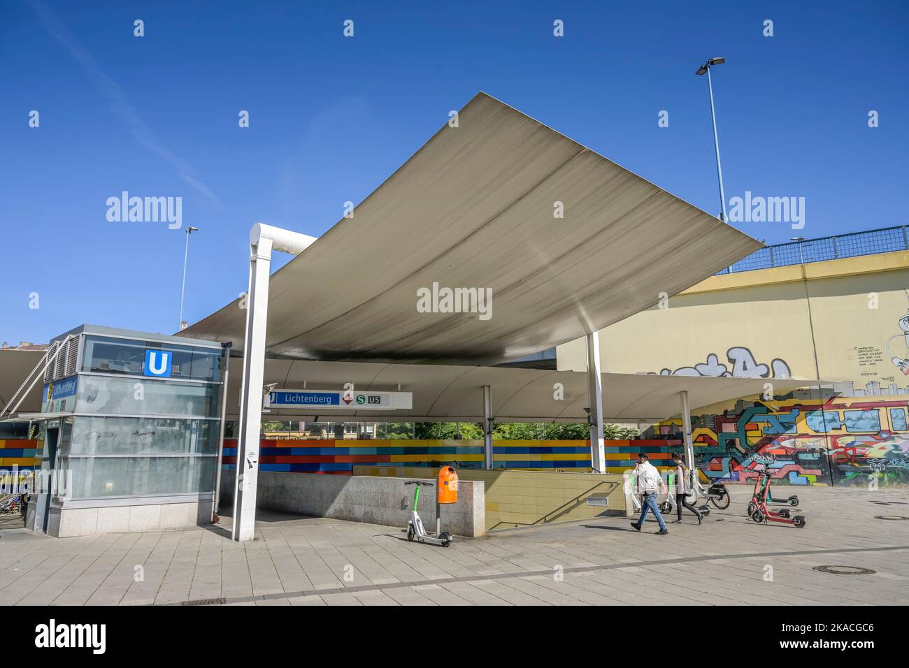 U-Bahnhof Lichtenberg, Weitlingstraße, Lichtenberg, Berlin, Deutschland ...