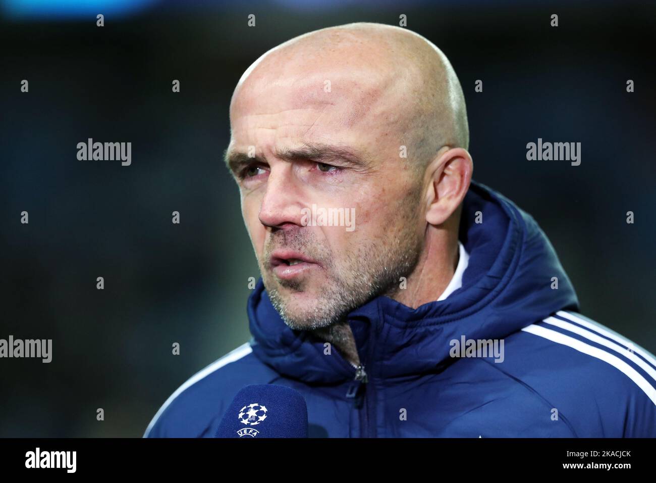 Professional footballr hi-res stock photography and images - Alamy
