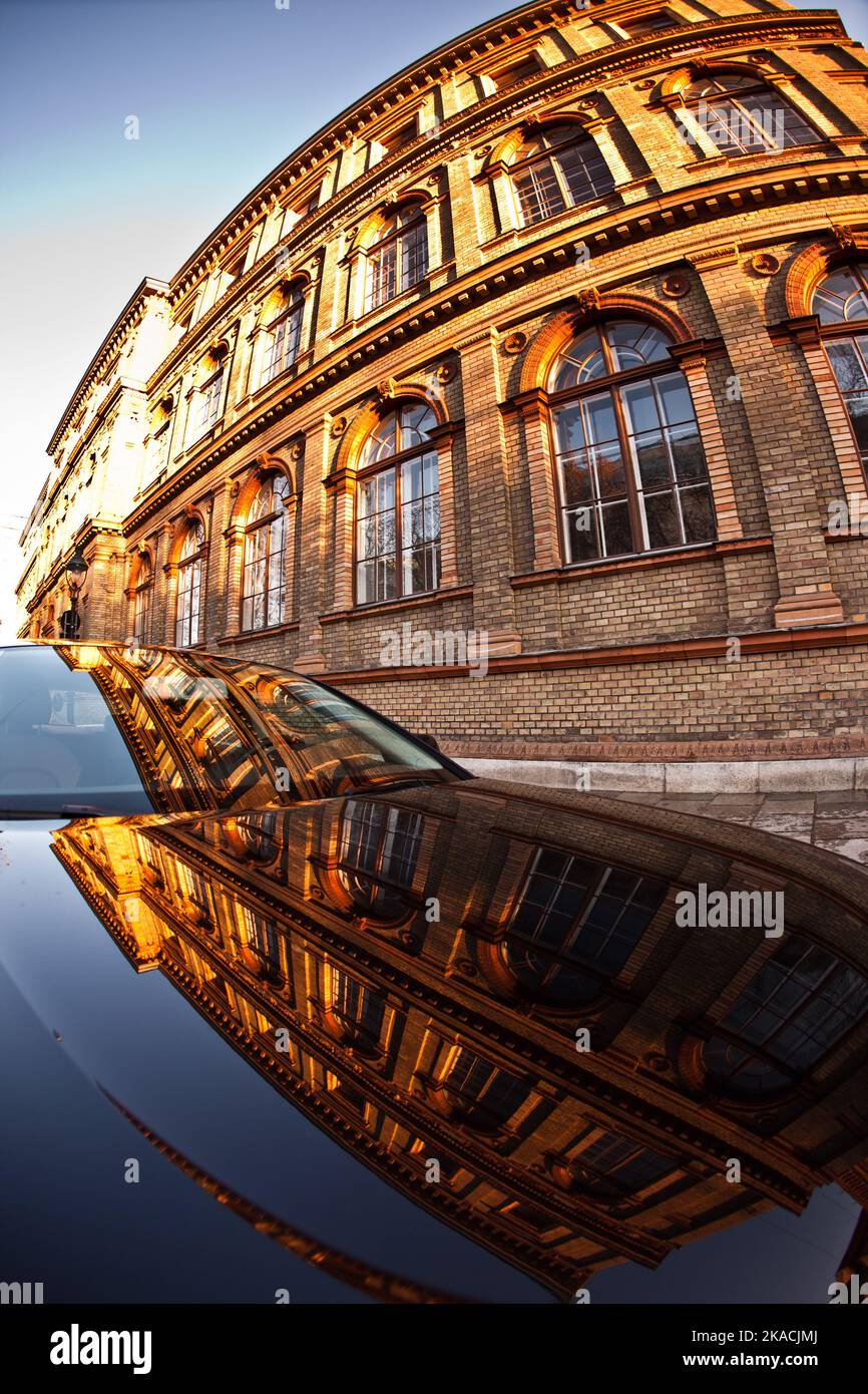 Austrian Museum of Applied Arts in Vienna, the MAK Stock Photo - Alamy