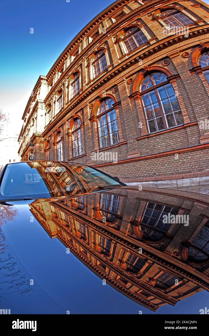 Austrian Museum of Applied Arts in Vienna, the MAK Stock Photo - Alamy