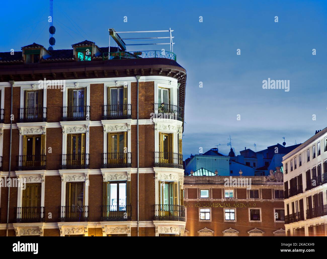 Expensive downtown living hi-res stock photography and images - Alamy