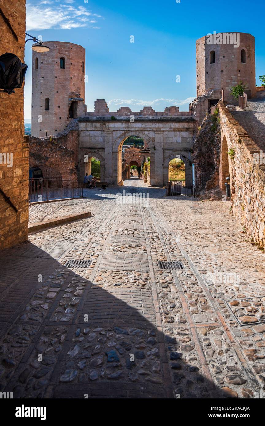 Spello. Ancient atmosphere in the medieval village Stock Photo - Alamy