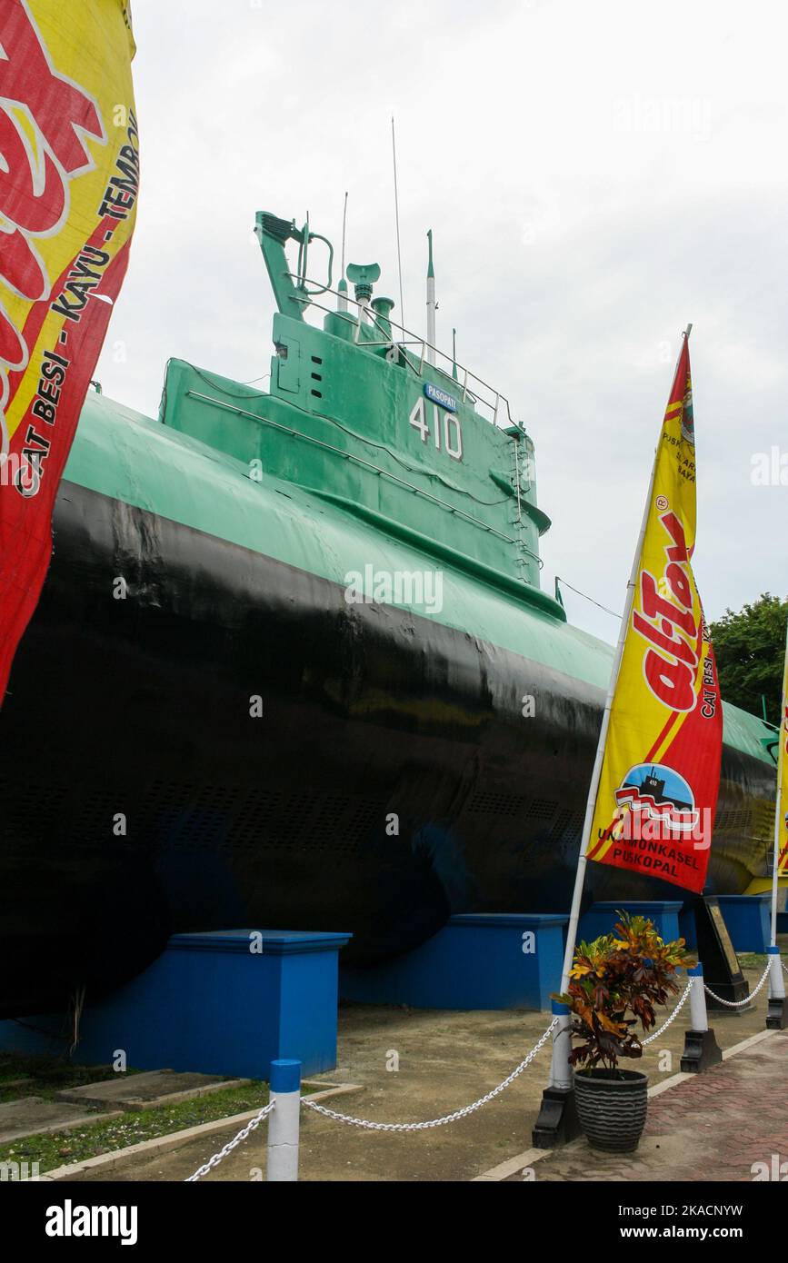 Retired and old submarine of Indonesian Navy named Pasopati 410 made in ...