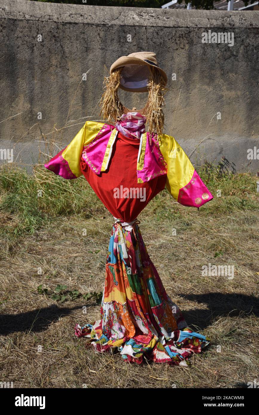Female mannequin clothes hi-res stock photography and images - Alamy