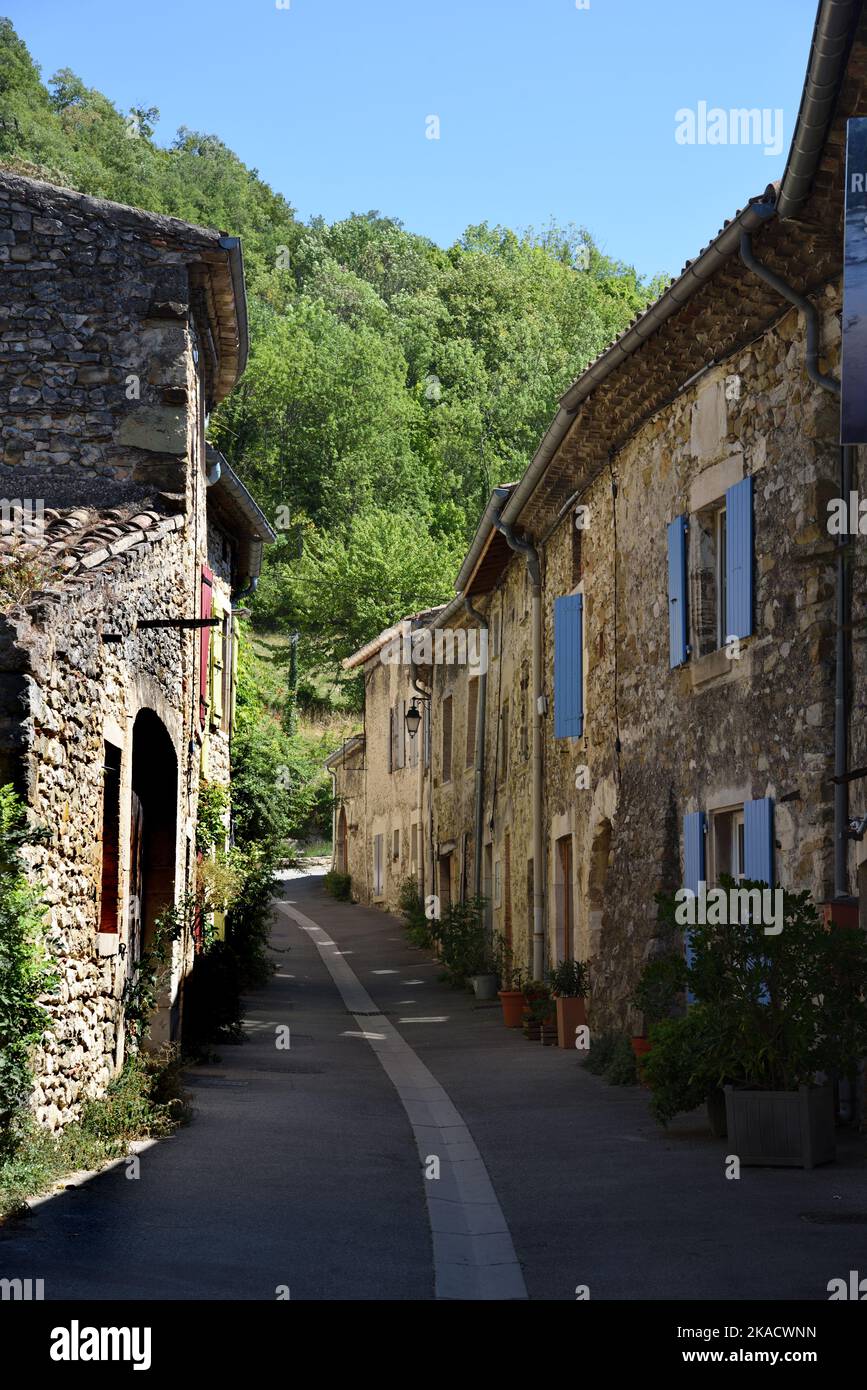 Village street in france hi-res stock photography and images - Alamy