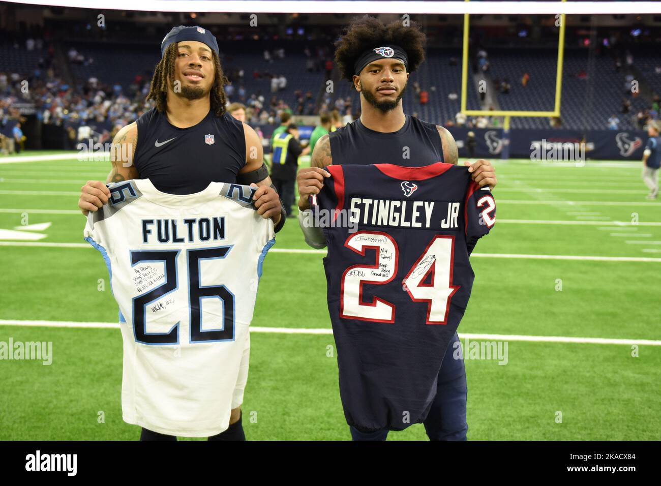 Houston Texans cornerback Derek Stingley Jr. (24) and Tennessee Titans ...