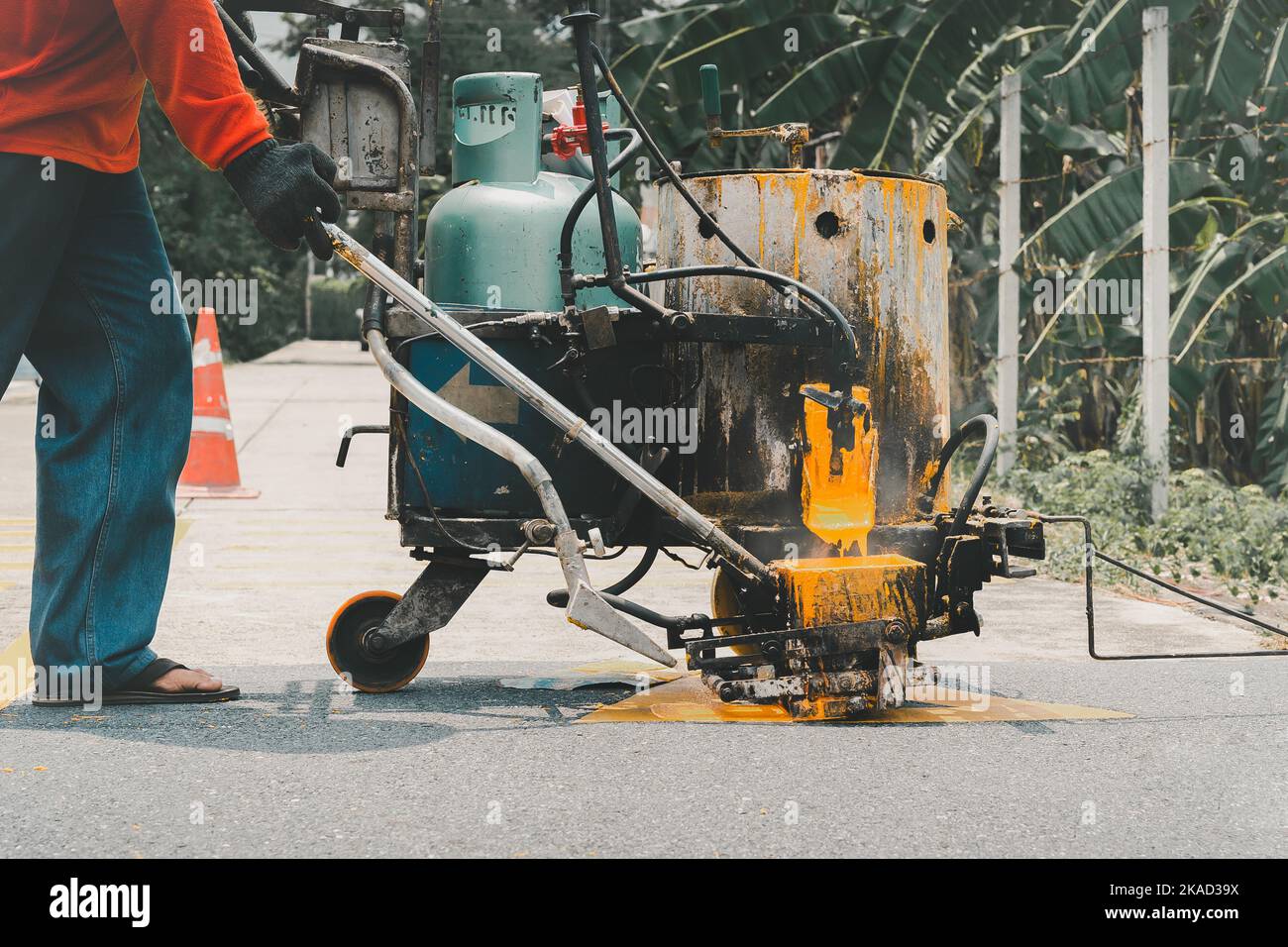 Thermoplastic road paint hi-res stock photography and images - Alamy