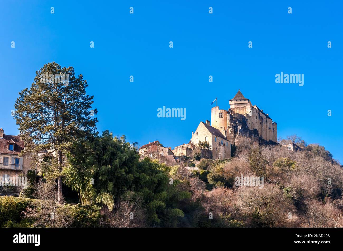 Medieval castle in castelnaud hi-res stock photography and images - Alamy