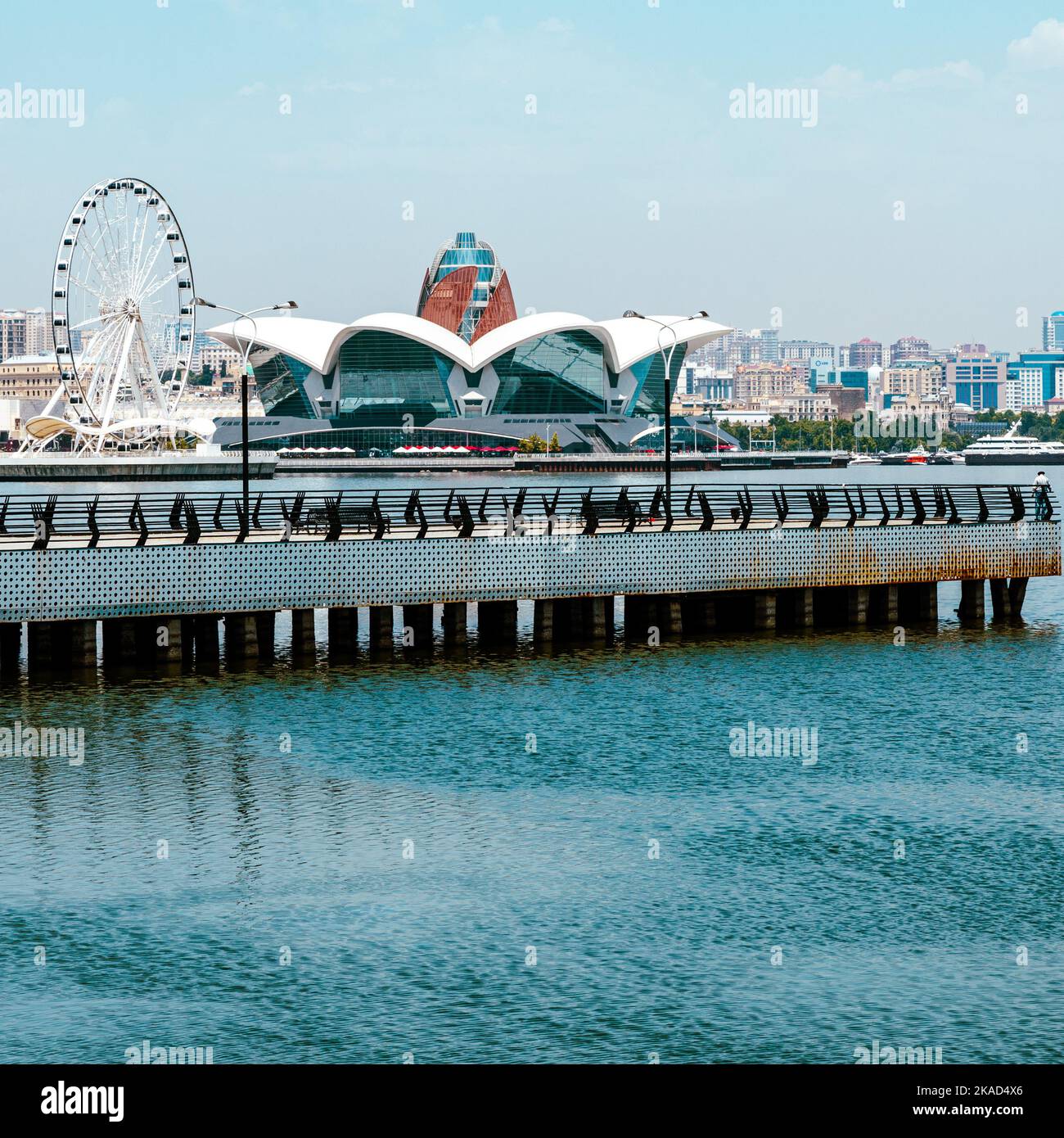 Baku azerbaijan deniz mall hi-res stock photography and images - Alamy