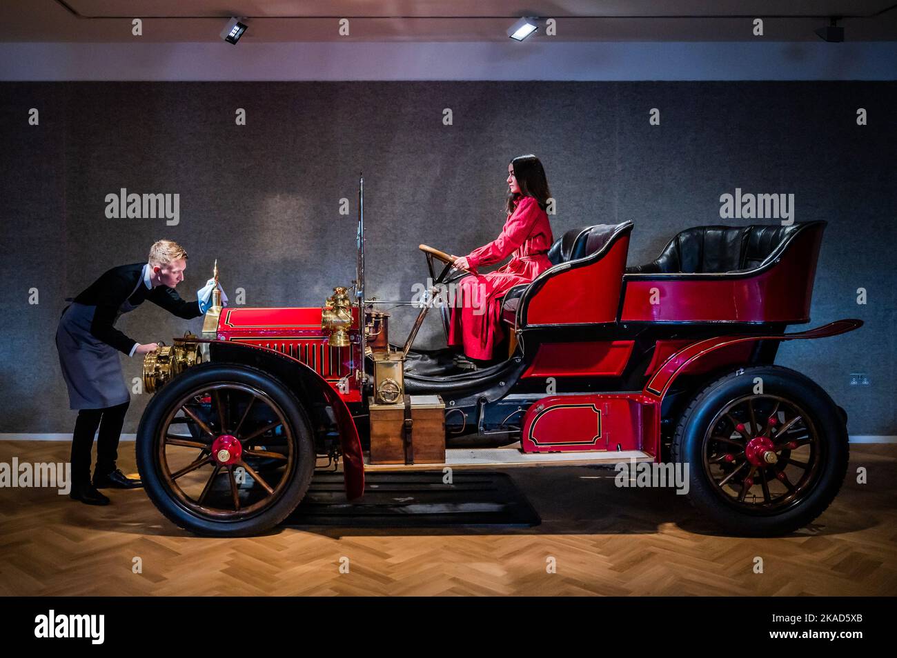 1904 napier 15hp rear entrance tonneau hi-res stock photography and ...